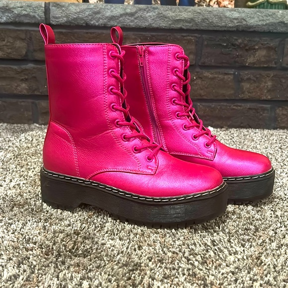 Interesting Hot Pink Combat Boots Pictures